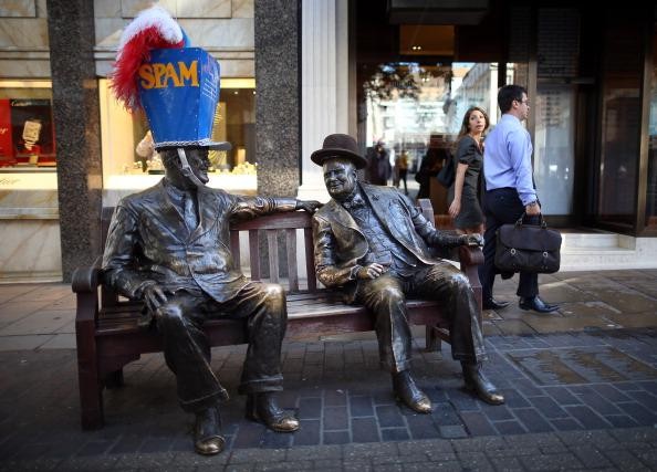 The Hatwalk project | Famous Campaigns