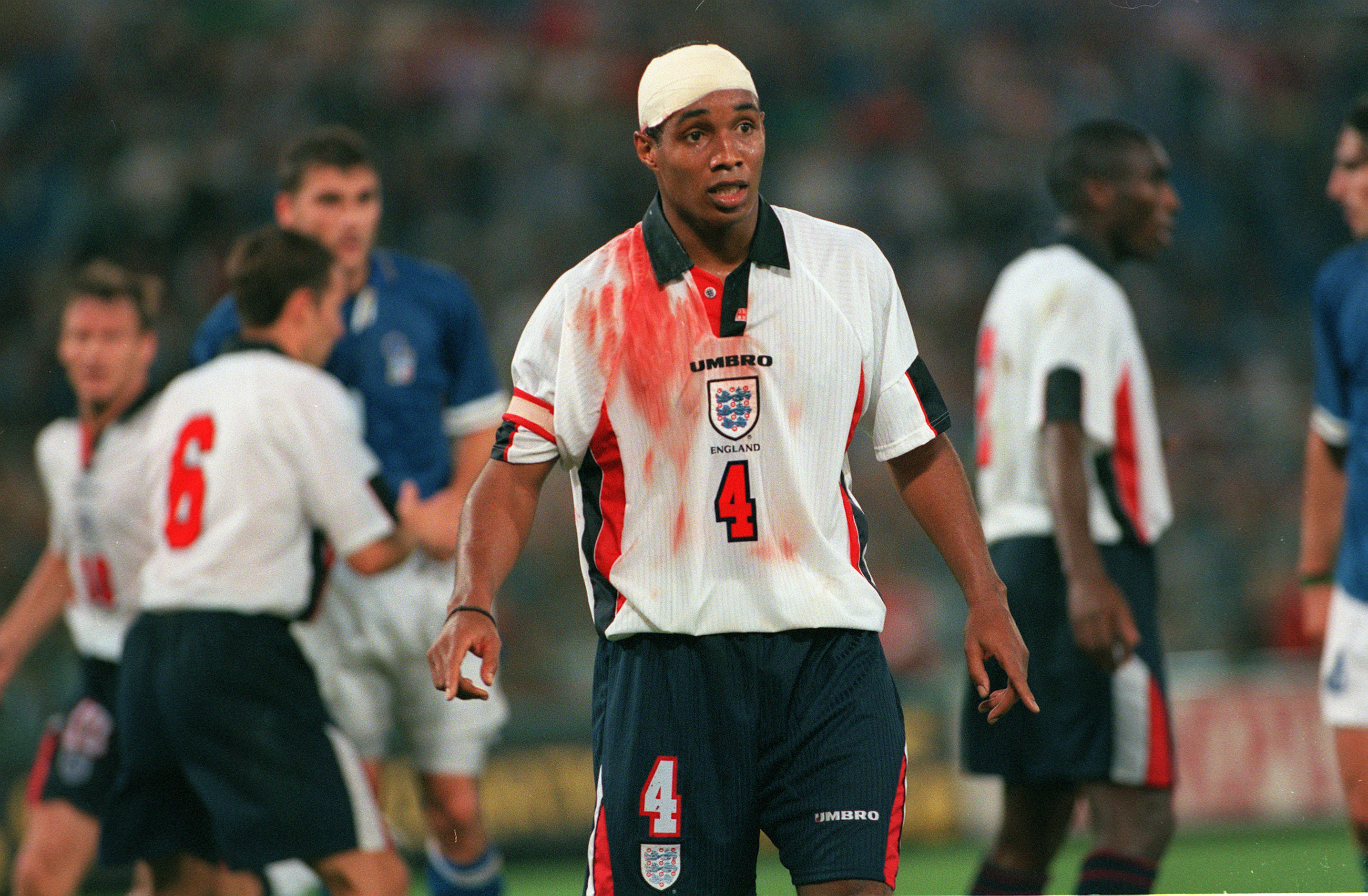 Join Paul Ince in bleeding for England | Famous Campaigns