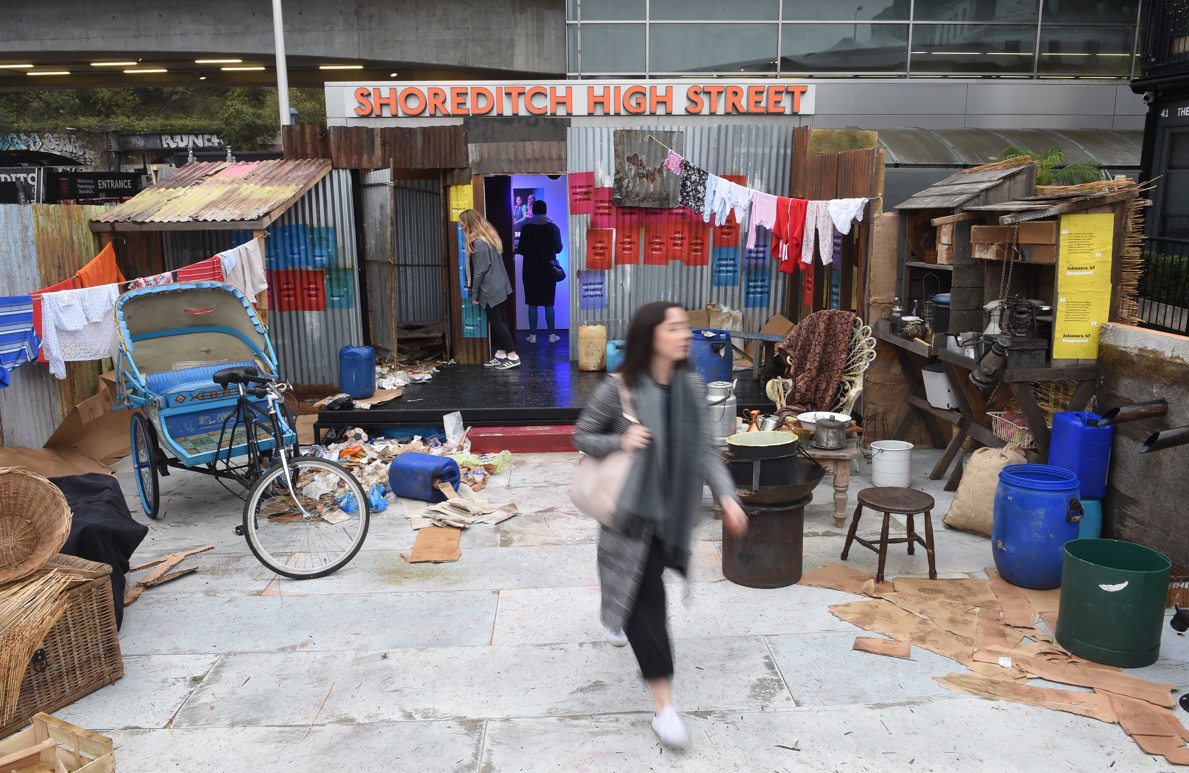 Third World scene in London highlights sanitation crisis | Famous Campaigns