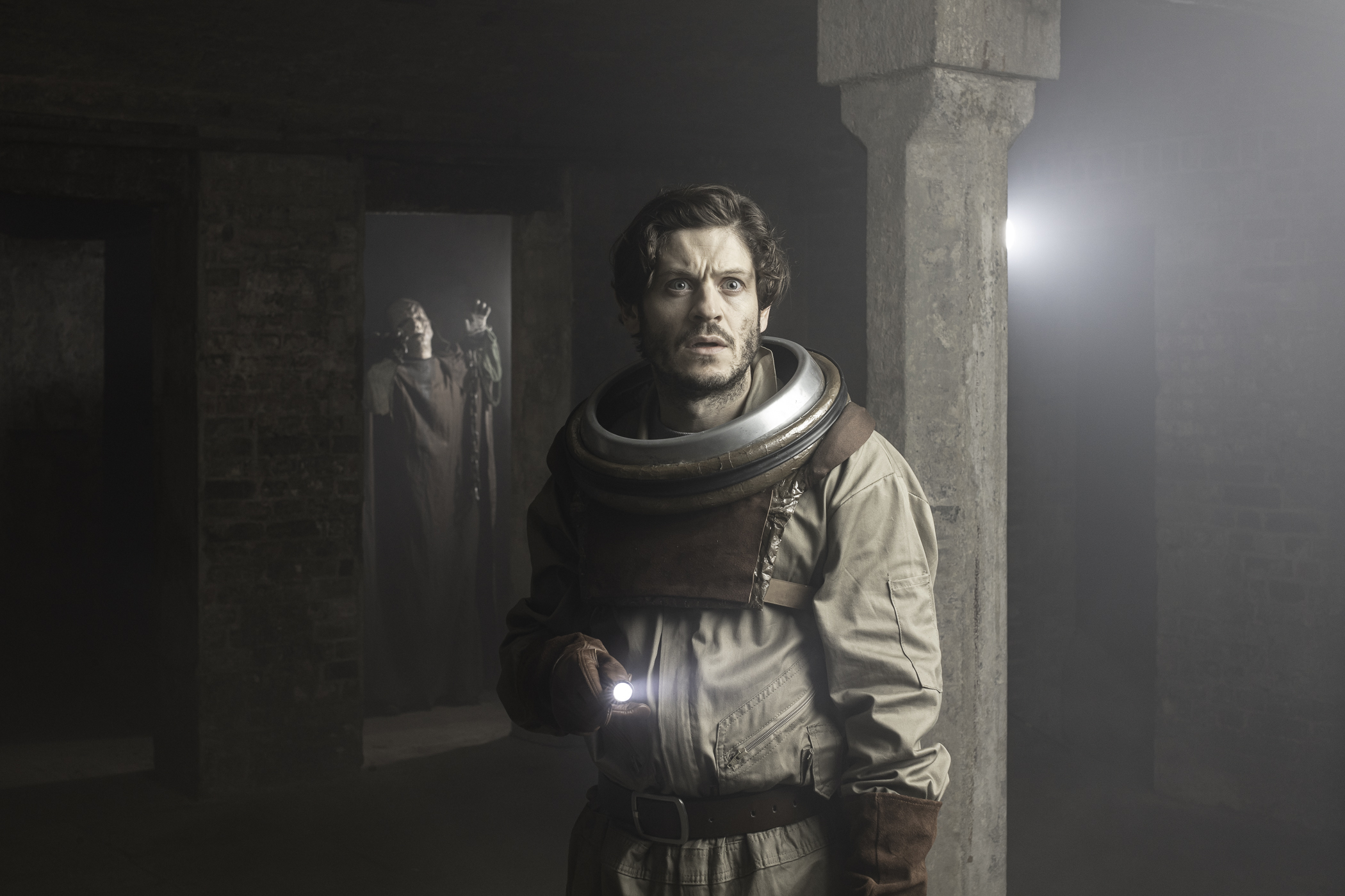 Iwan Rheon stars in live video game The Kraken’s Revenge for Halloween ...