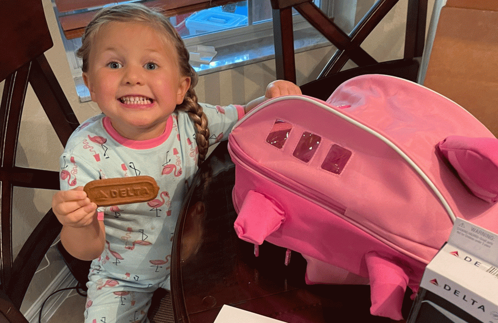 Delta Air Lines sent a care package to cheer up a sad little girl ...
