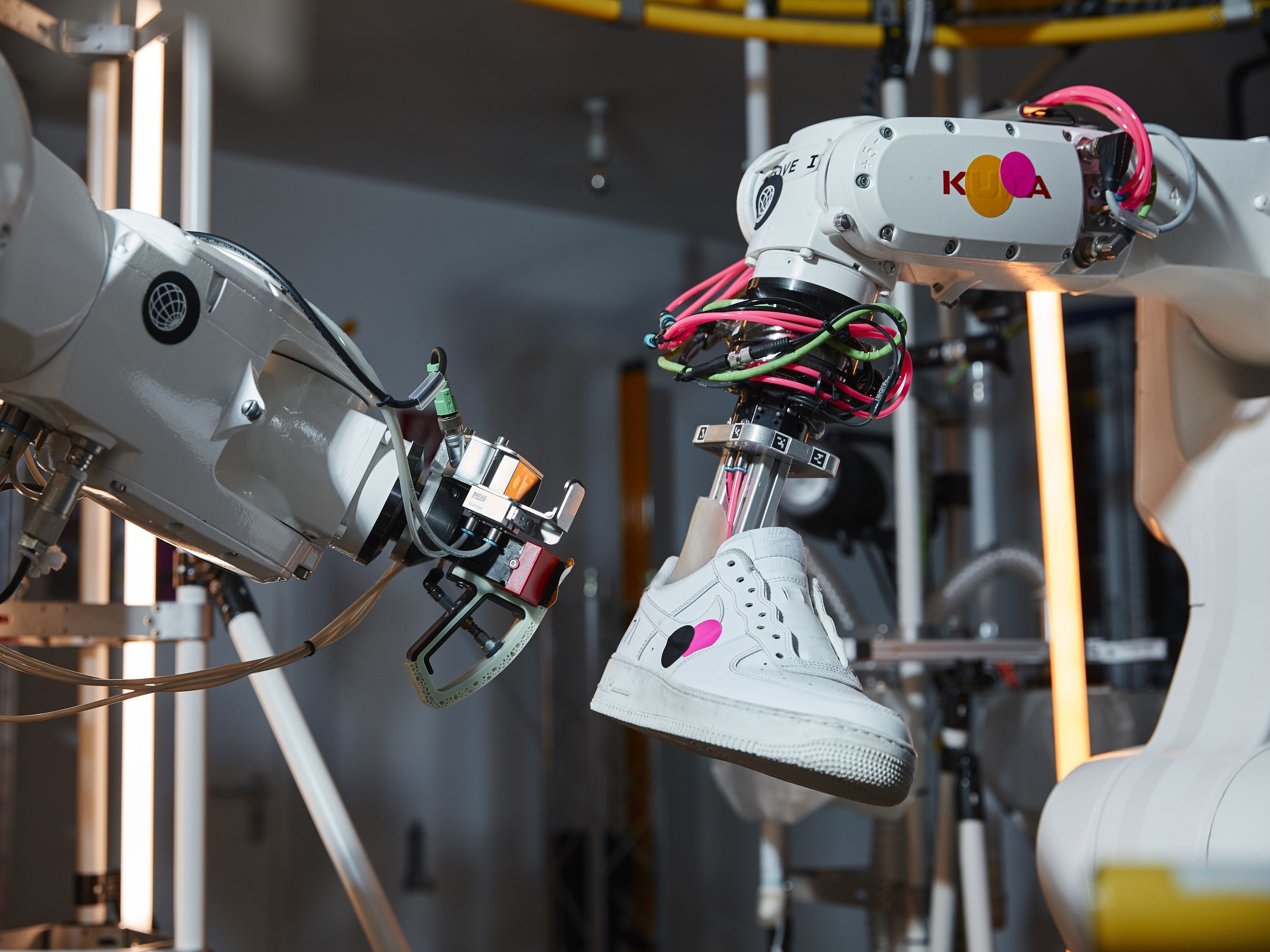 Nike’s new robot system will extend the life of your favourite sneakers ...