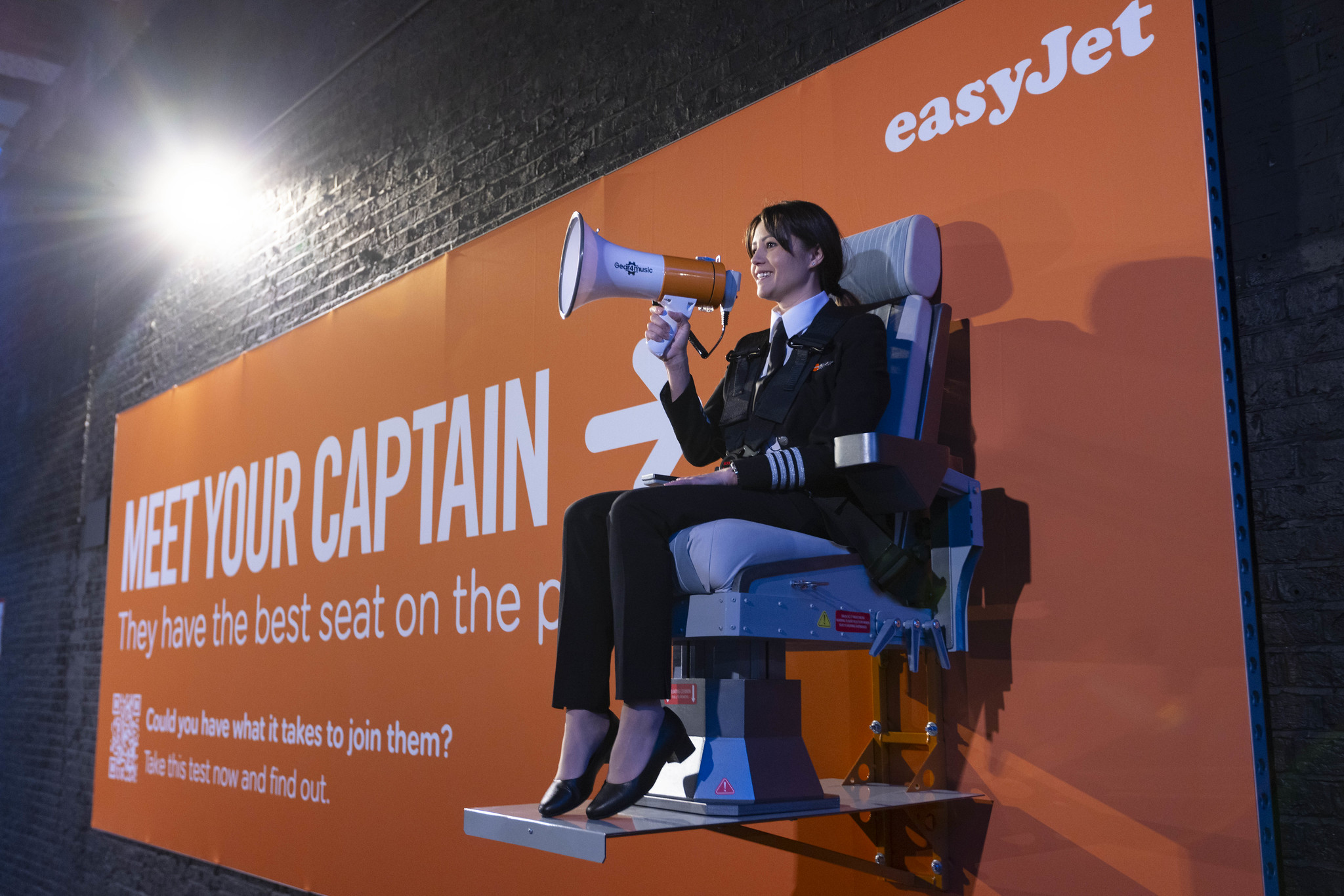 easyJet unveil talking billboard for recruitment campaign | Famous ...