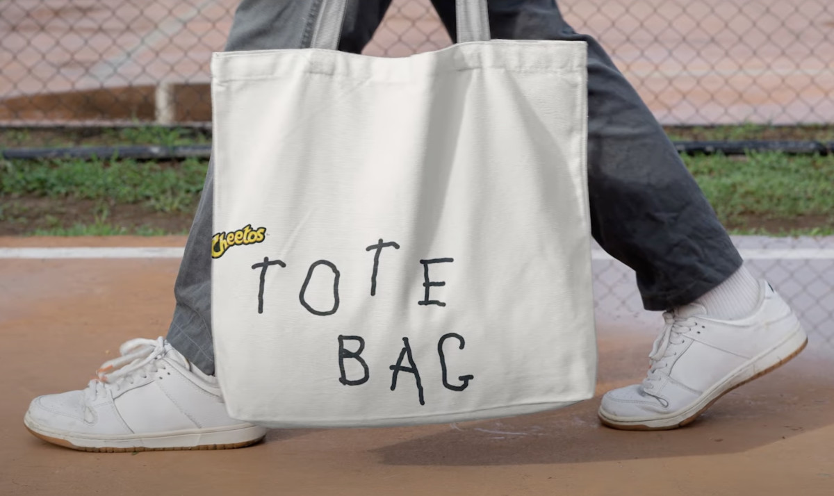 Why Cheetos designed the world’s worst font. | Famous Campaigns