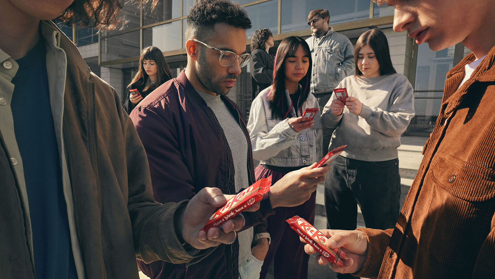 KitKat wins big by calling out screen addiction | Famous Campaigns